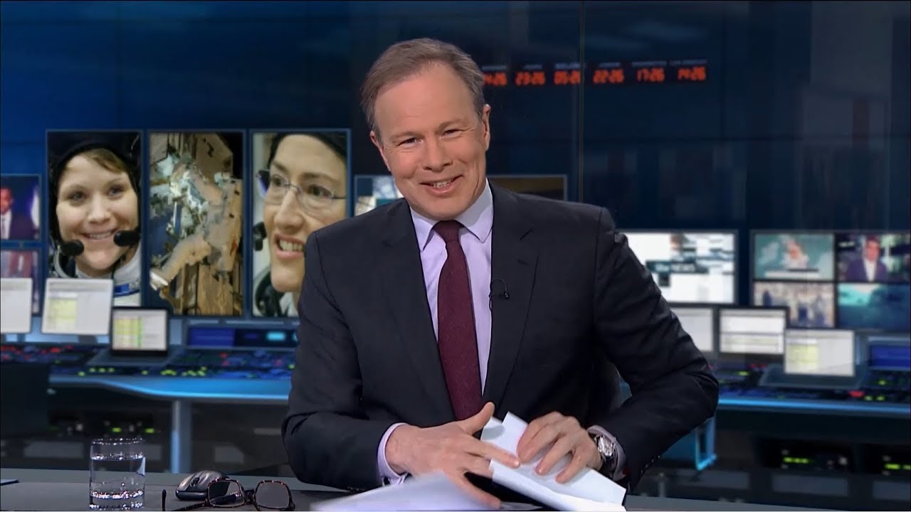 Tom Bradby gets the giggles this day (fun story) (UK/Global) - ITV News ...