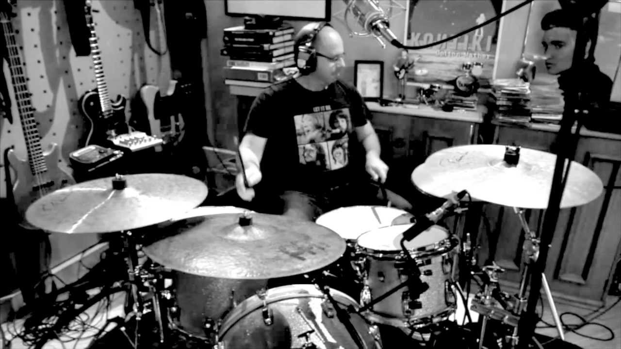 Groove Me (tracking session video) - Kate Lush - YouTube