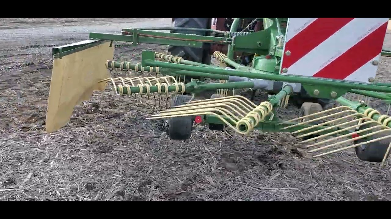 2011 Krone Swadro 38 Single Rotor Rake - Selling on BigIron Auctions ...