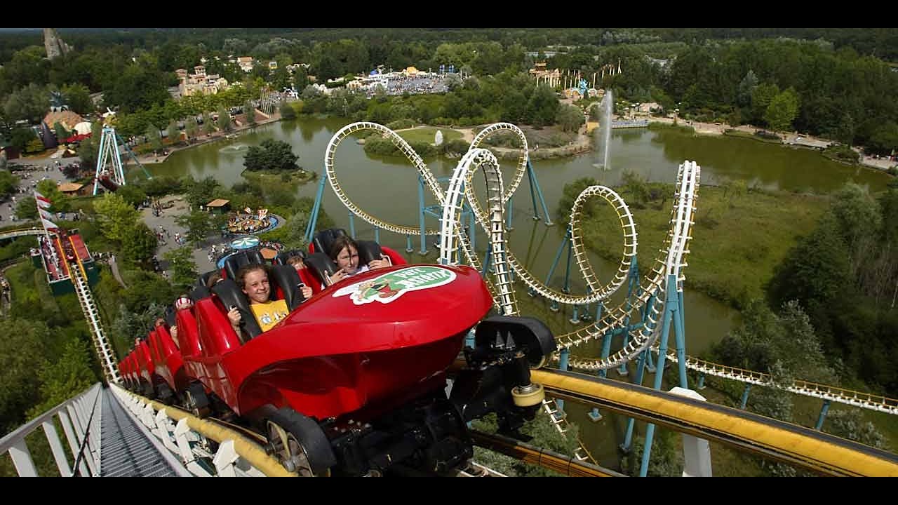 Parc d'attractions : "Plus le contexte est anxiogène, plus les gens ont ...