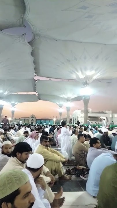 تمام اہلِ اسلام کو عید مبارک اللّٰہ ہر مسلمان کی خیر فرما آمین - YouTube