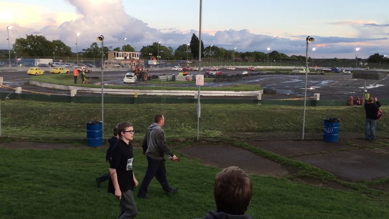 Northampton International Raceway Junior Banger World Championship ...