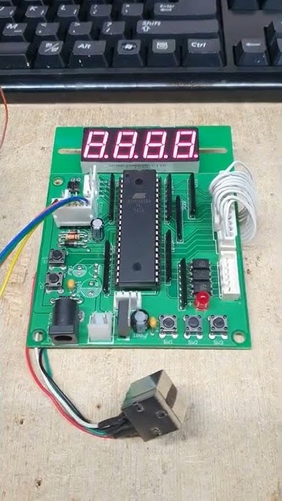 Atmega16 FND 파노라마 - YouTube