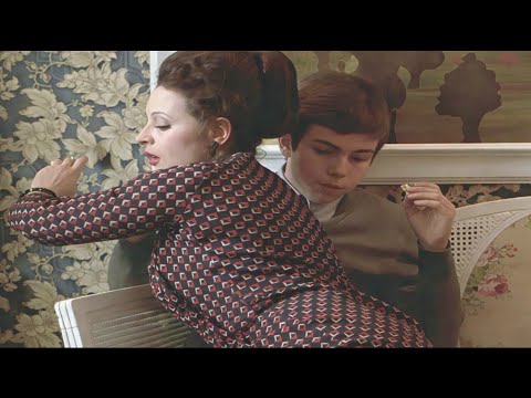 A Father and Son Fall for the Same Woman||Malizia 1973 Movie Story explanation 