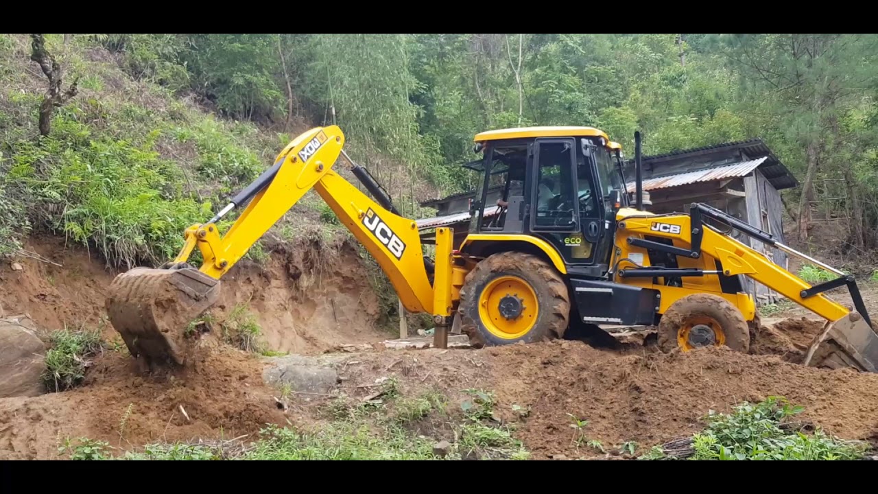 JCB DIGGING FOUNDATION FOR CONSTRUCTING HOUSE - YouTube