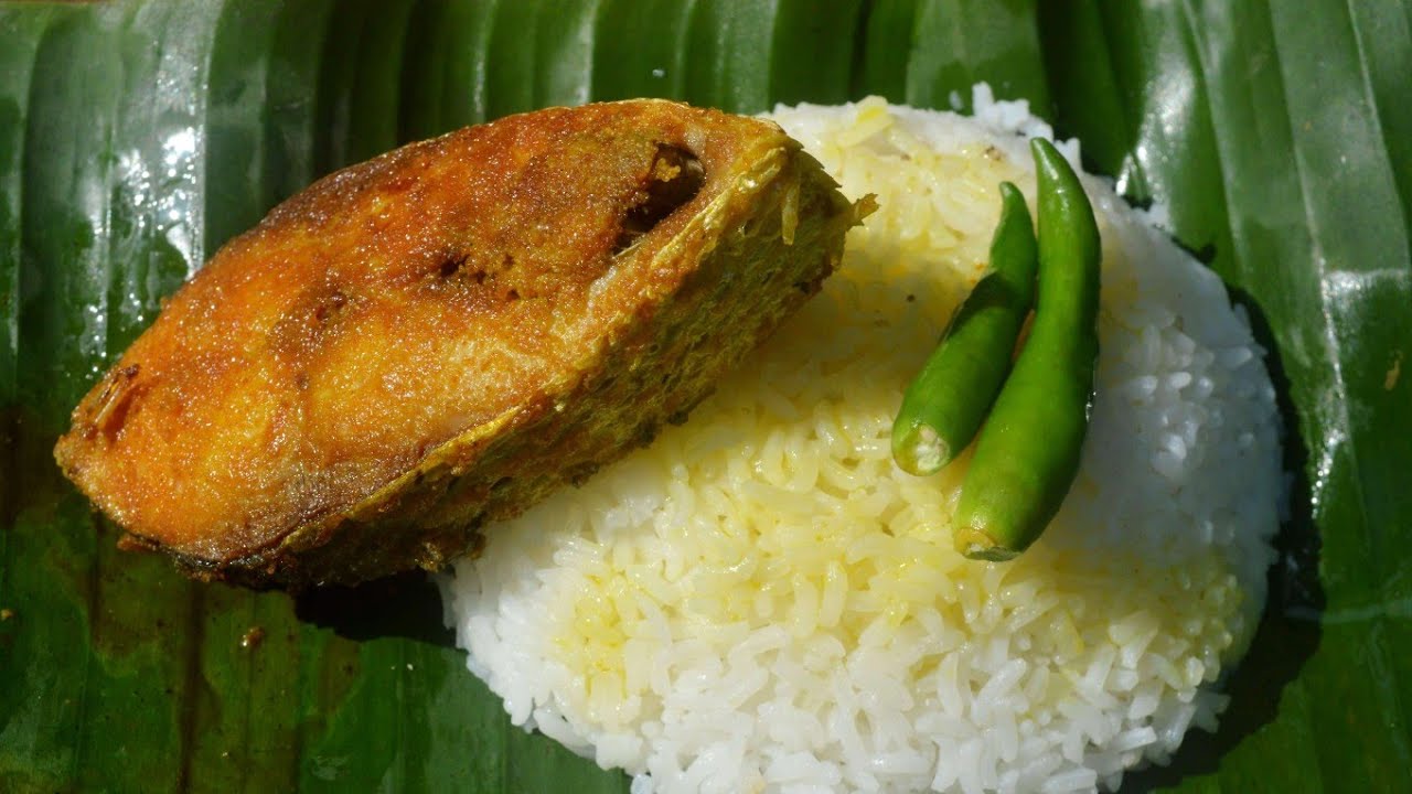 Ilish Mach Bhaja | Fried Hilsa Fish | #IlishKahini Series Part1 ...