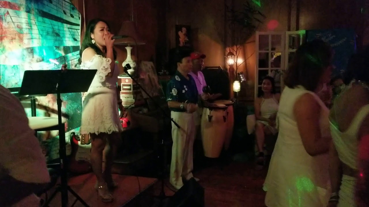 Life's A Beach: Anna Trinh singing at Maimai's Birthday - YouTube