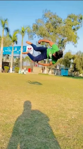 One leg side flip 🤯🔥 amazing 🚩📸#viralvideo #youtubeshorts #trending # ...
