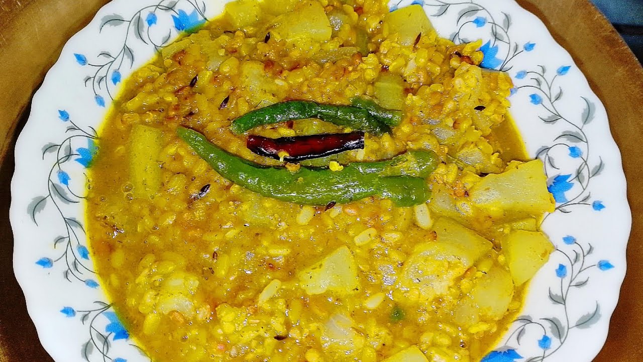 মুগ ডাল দিয়ে লাউ এর রেসিপি | Moong Dal with bottle gourd recipe ...