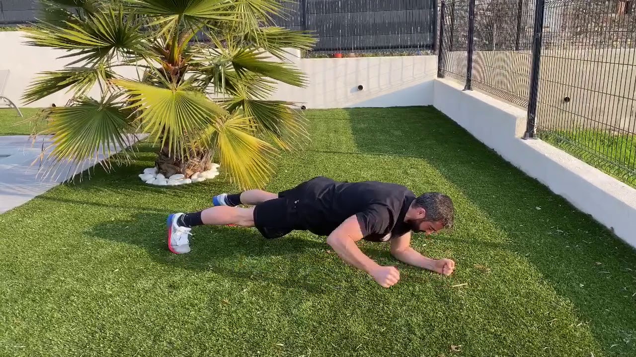 Gainage Hover Bras Tendu - YouTube