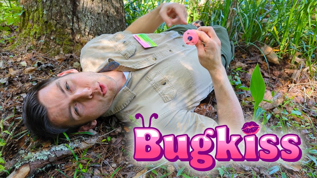 Bugkiss: Little Lips for Bug Lovin's - YouTube