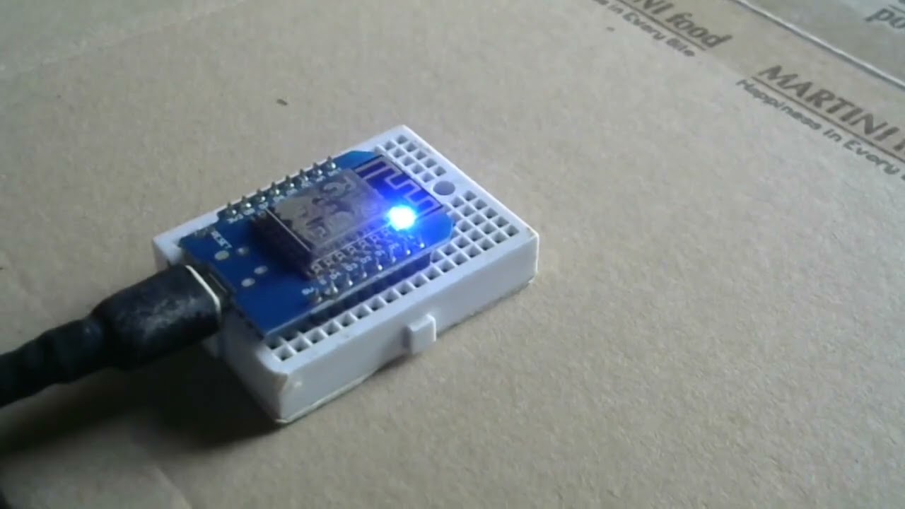 POSISI PIN WEMOS D1 MINI DAN LED BLINK - YouTube