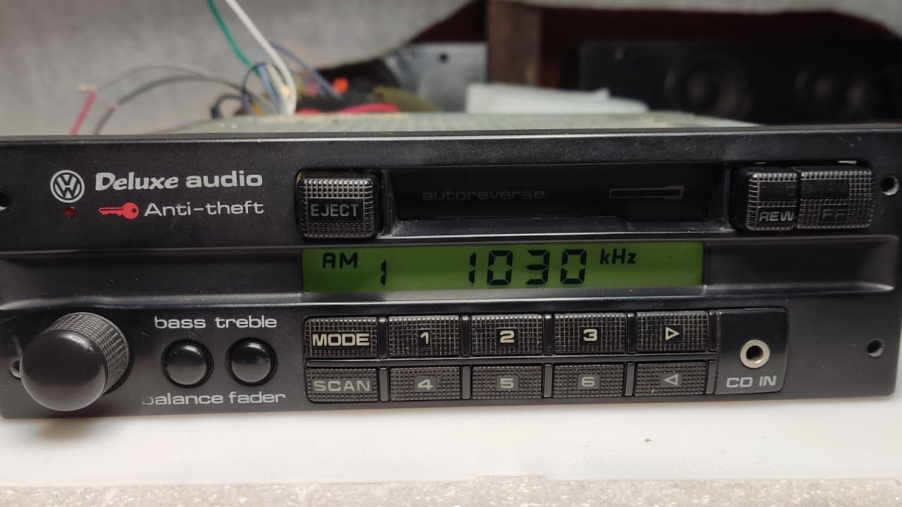 Estereo radio Am Fm CASSETTE Auxiliar Deluxe Audio VW Mk2 Mk3 Jetta ...