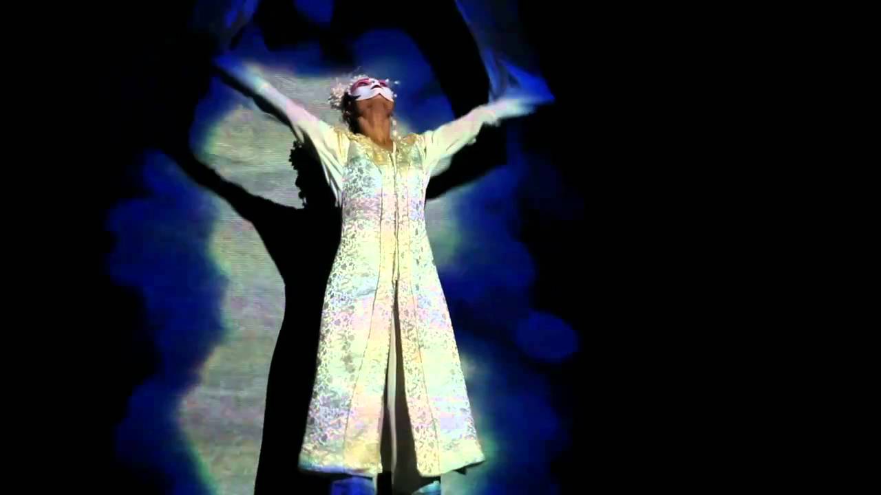 Robert Lepage - The Blue Dragon - YouTube
