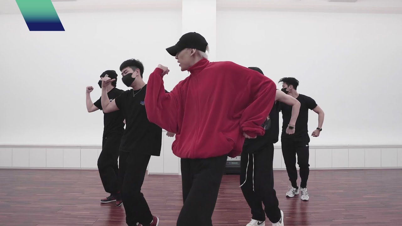 뱀뱀 (BamBam) 'Pandora' Dance Practice (Moving Ver.) - YouTube