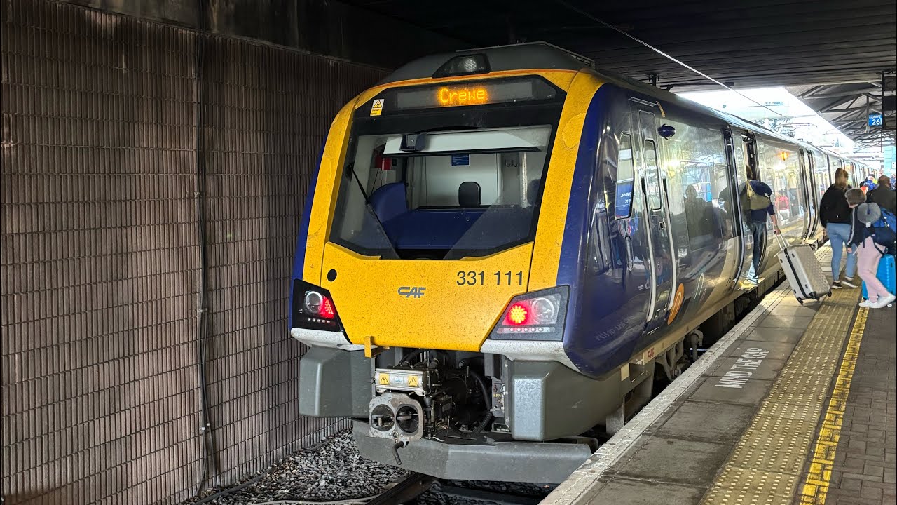 Northern Trains from Manchester Airport to Manchester Piccadilly - YouTube