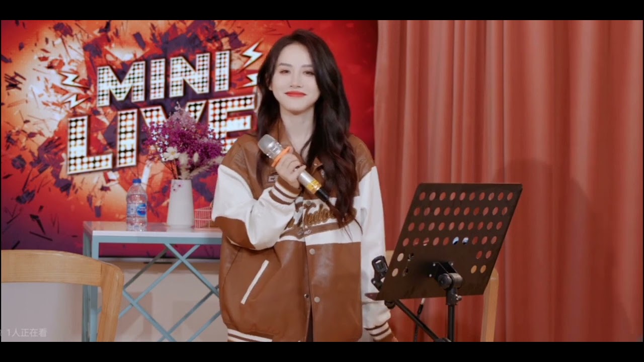 【GNZ48】刘倩倩minilive 《世界正中》20230505 - YouTube