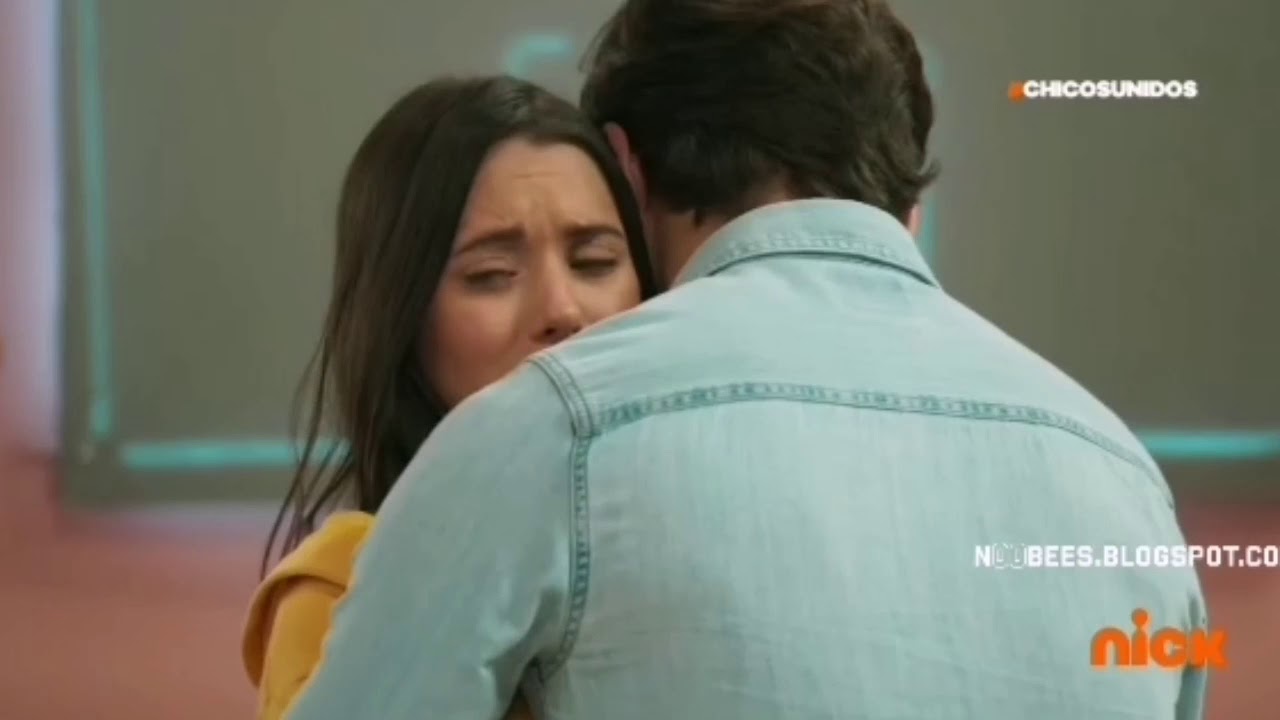 Rocco interrumpe a Silvia y David | Noobees 2 - YouTube