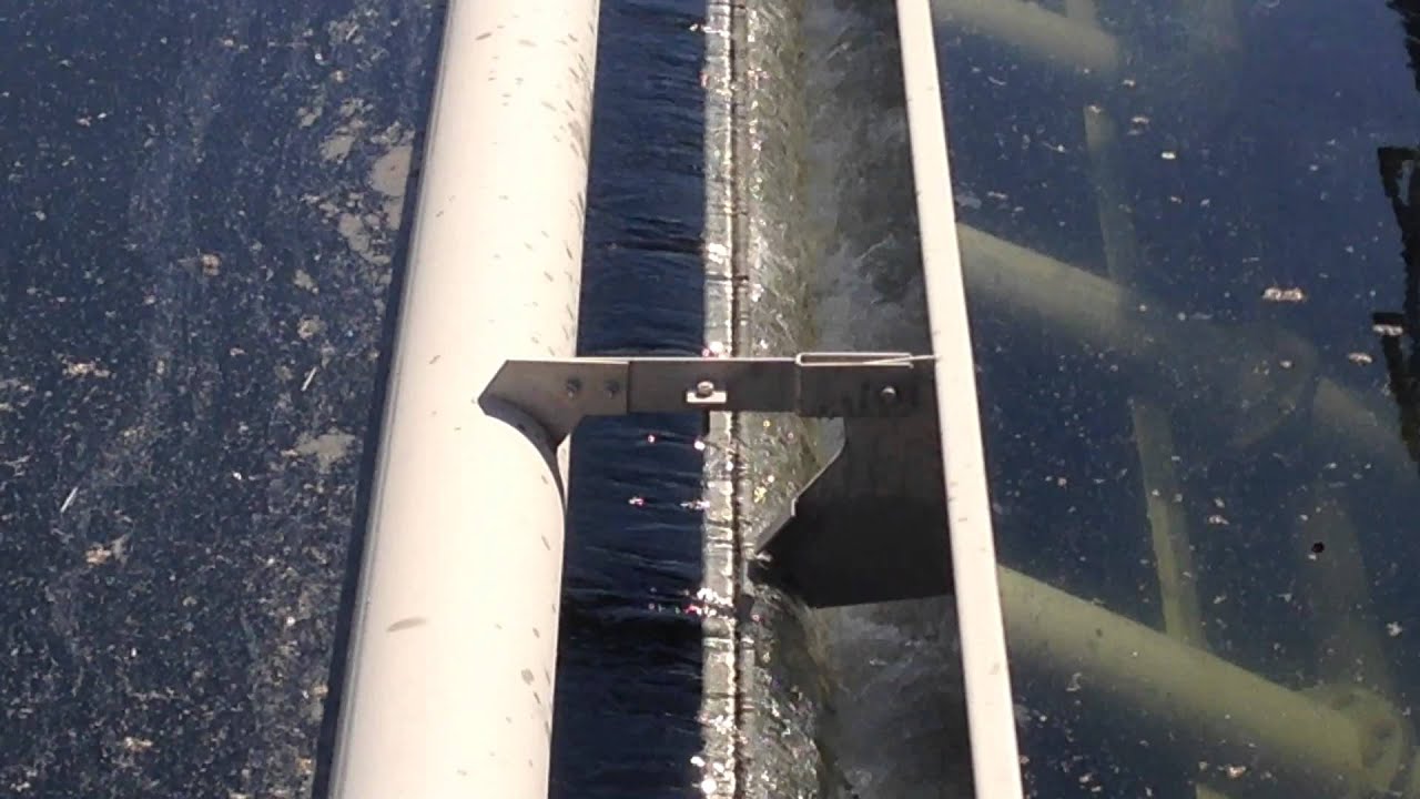 Removal of treated effluent by decanter - YouTube