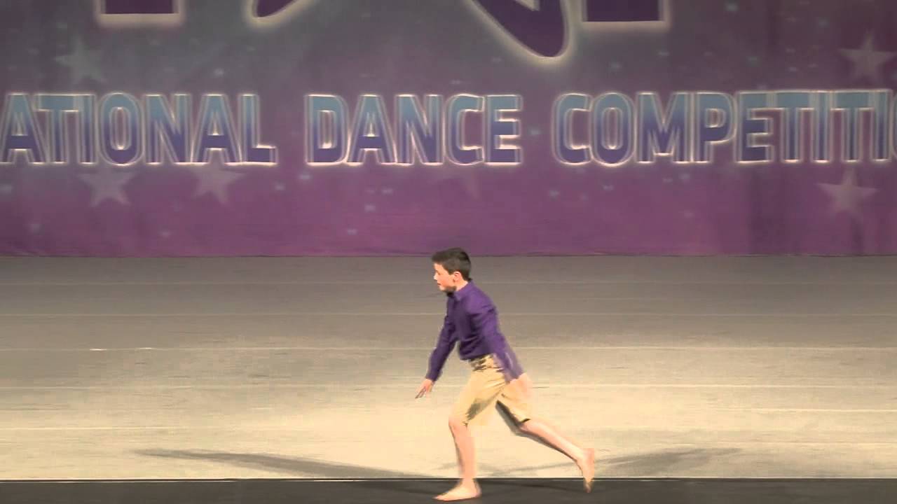 Drew Thompson - KAR 2015 - Solo "Sun" - YouTube