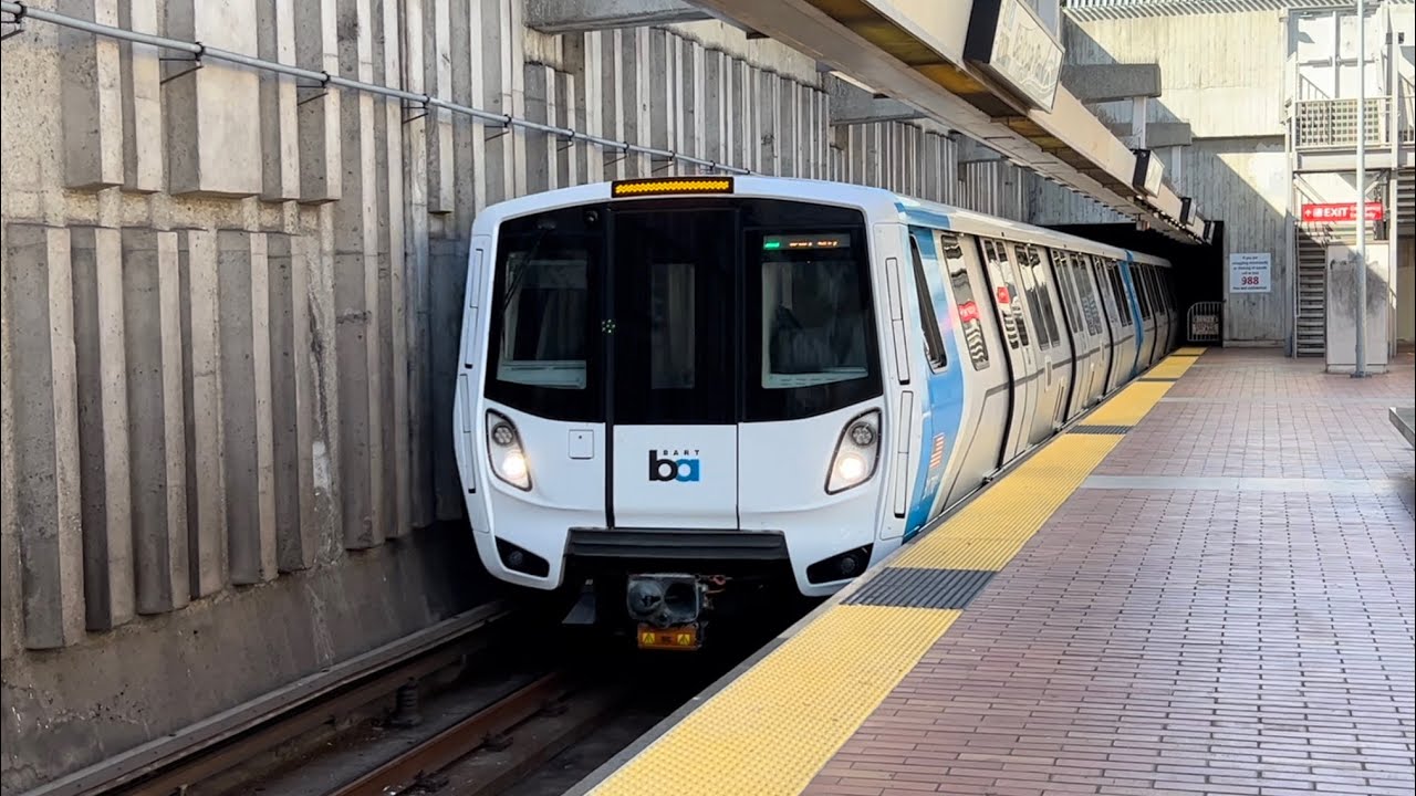 Bart Fleet of the Future 6-Car Daly City Train Arriving at Balboa Park ...