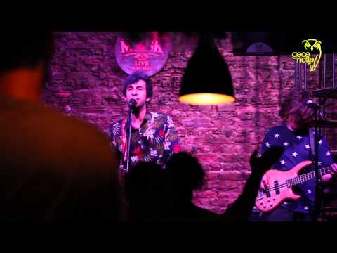 Masiva - Genç Ve Umutsuz // Mask Live Music Club www.gecenette.tv