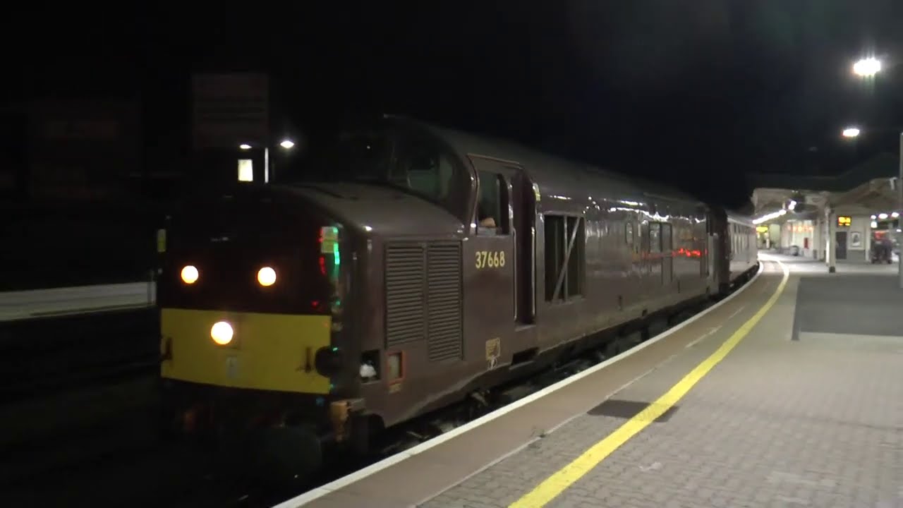 Trains at Night Compilation Part 2 - YouTube
