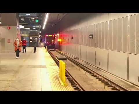 Sound Transit Link Light Rail Siemens S700 car 292s 3rd day of revenue ...