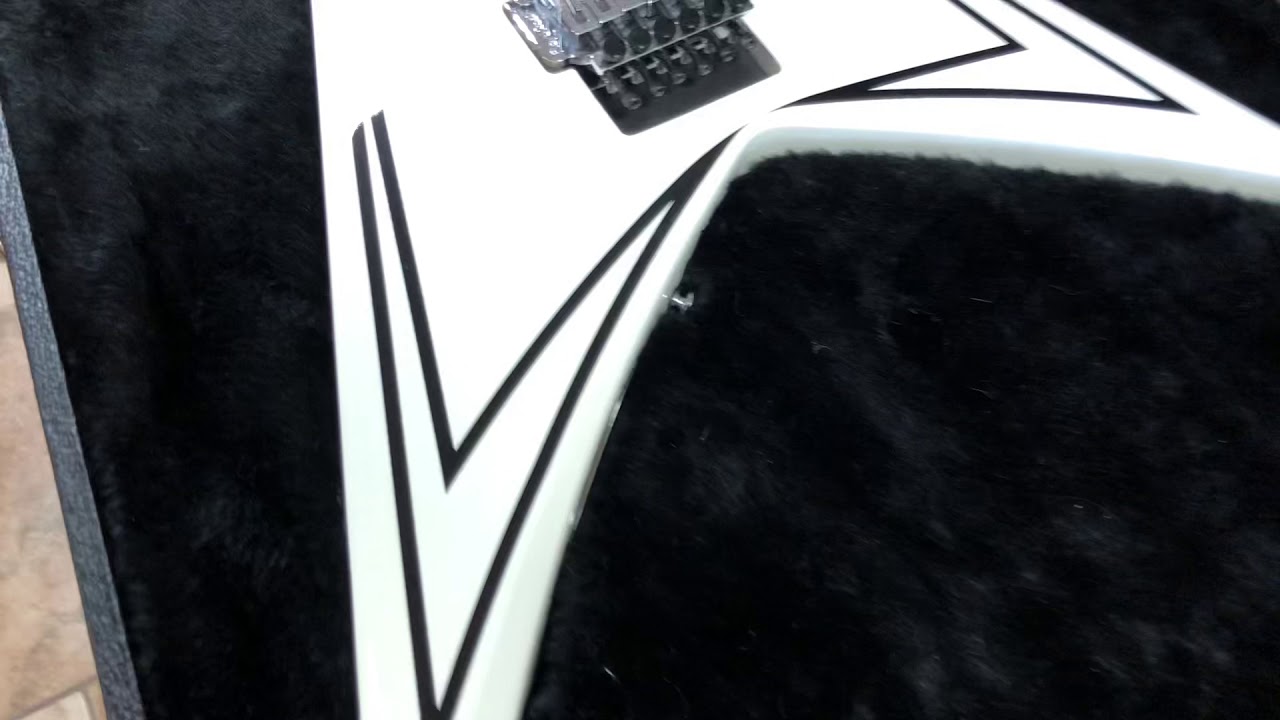 LTD Alexi 600 Flying V electric guitar - YouTube