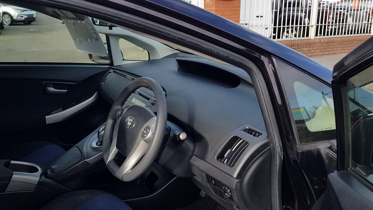 Toyota Prius 2014 purple - YouTube