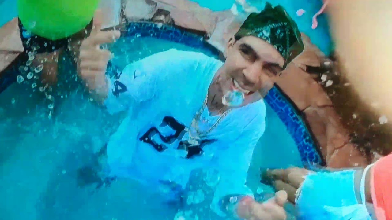 6IX9INE- gooba (Mexican cholo ) lil moco (REACTION) - YouTube