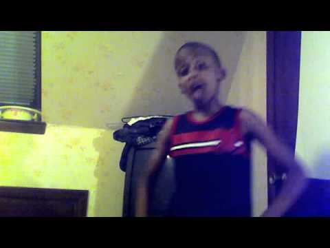 Little boy singing the lazy song by bruno mars - YouTube