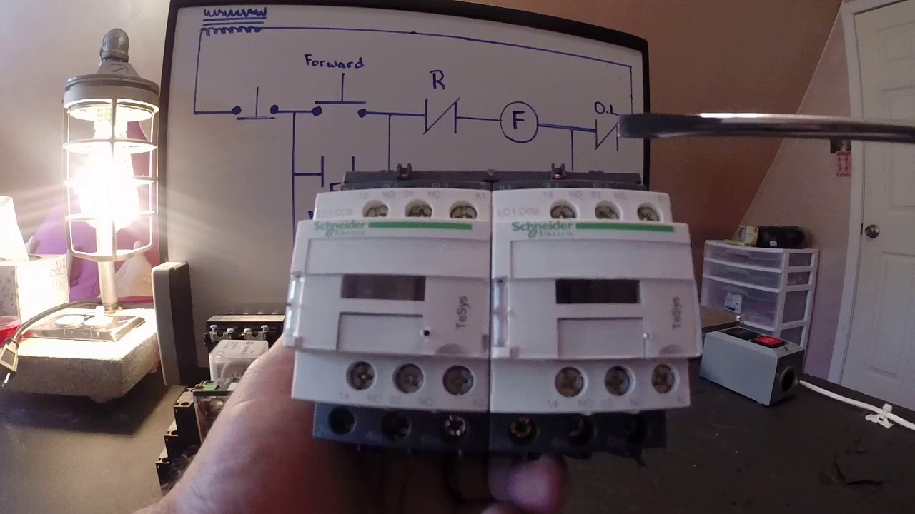 Description of a forward/reverse contactor by MR. STARK - YouTube