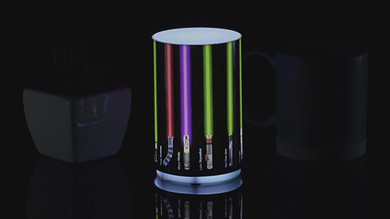 Star Wars ™ Lightsaber™ Mini Light | Paladone - YouTube