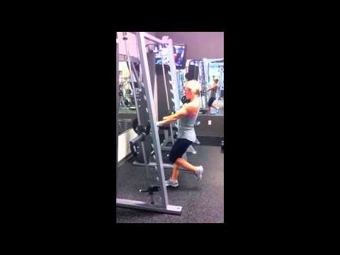 Single Leg Smith Ski Squats - Jessie Hilgenberg - YouTube