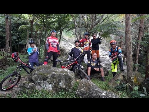 CamarGo - Curug Mandala & Cikole - YouTube