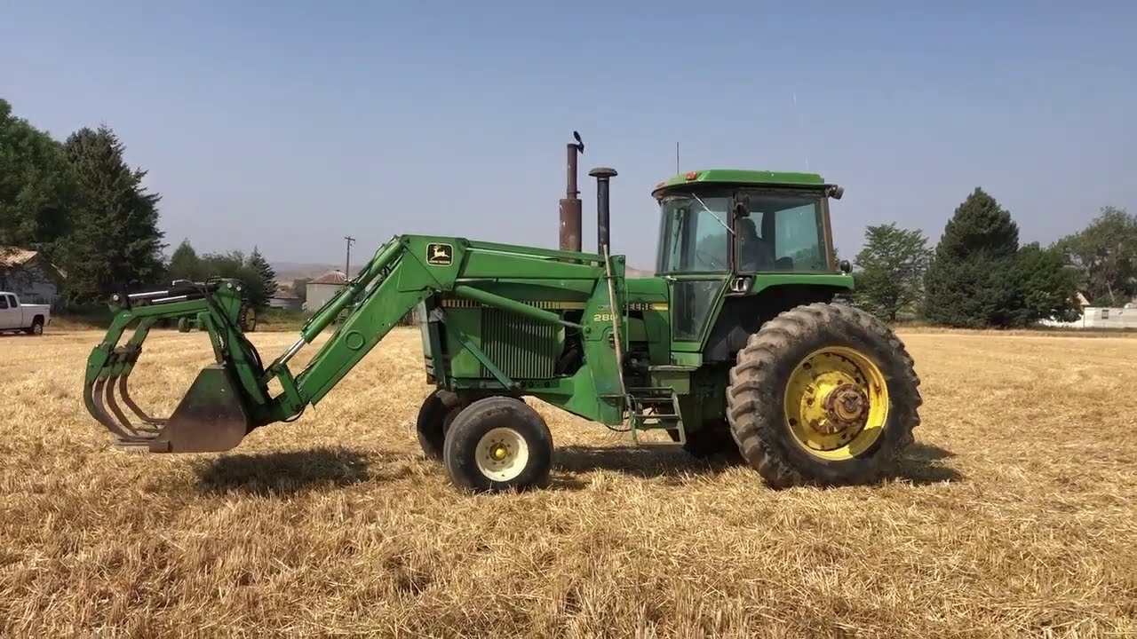John Deere 4640 with John Deere 280 Loader - YouTube