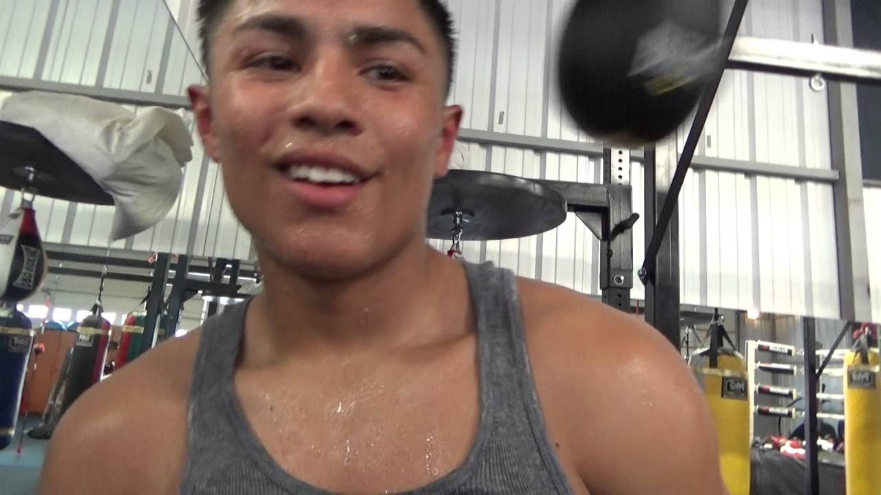 future champ danny gonzalez working out at rgba EsNews Boxing - YouTube