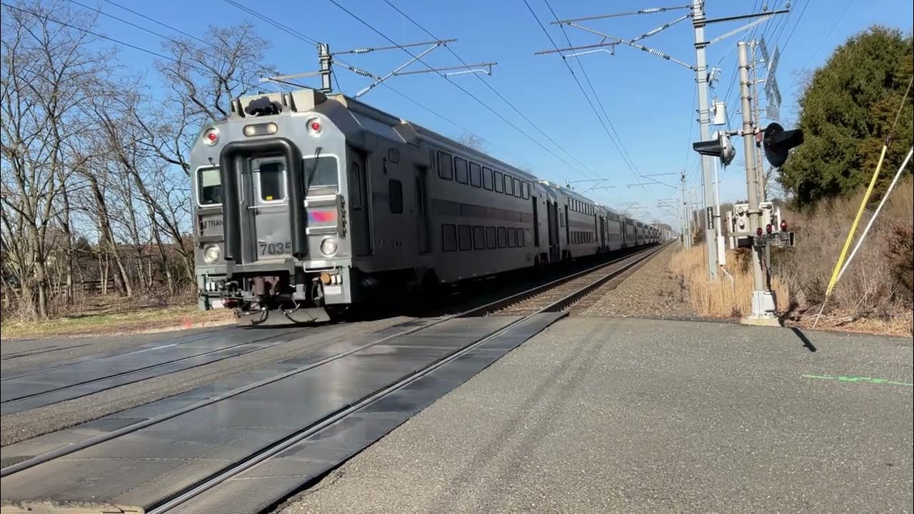 NJ Transit ALP-46A #4648 NJCL 3223 Oceanport NJ - YouTube