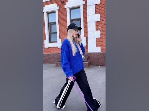 Свитер цвета электрик в наличии, 6000₽ 💙 #вязание #женскийсвитер # ...