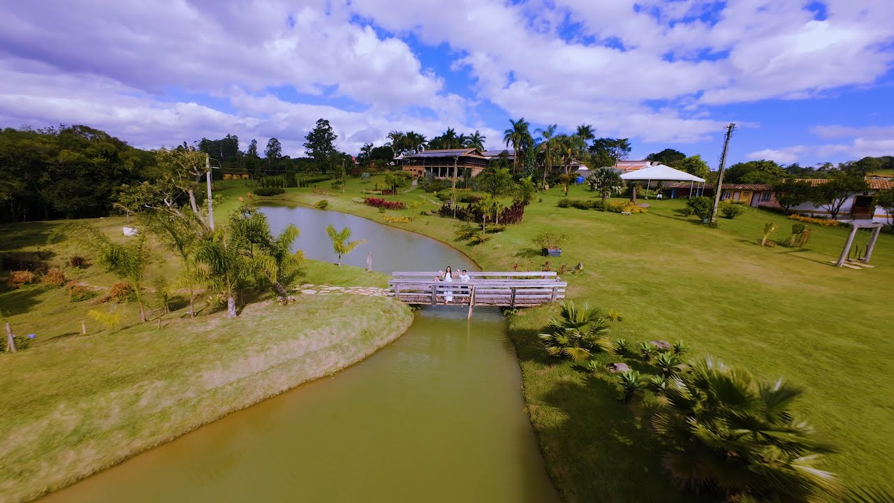 Voo Imersivo - Sabores e Paisagens - YouTube