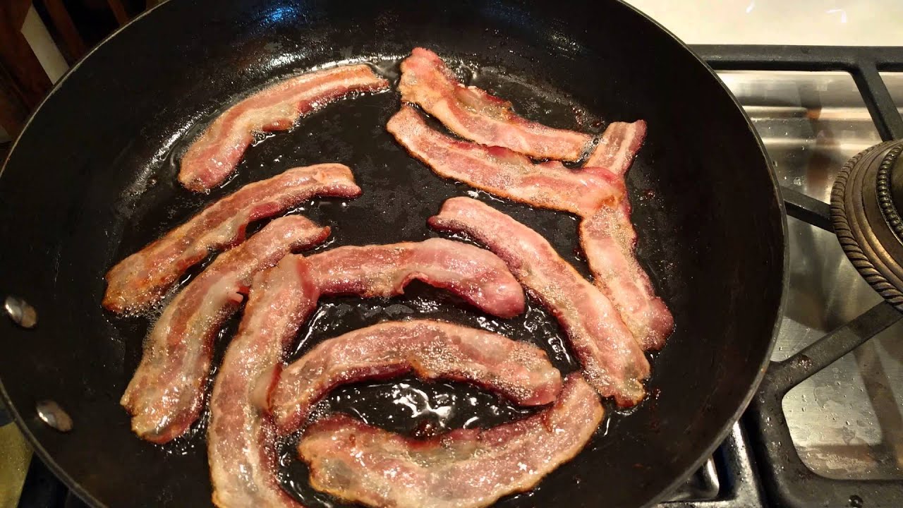 Bacon Cooking in UHD 4k - YouTube