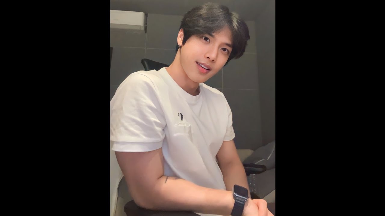 230512 티에이엔 재준 인스타 라이브 (TAN JaeJun Instagram live) - YouTube