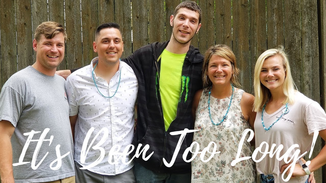 Meet The Fam! | Quick Workout Circuit | UNSTOPPABLE - YouTube