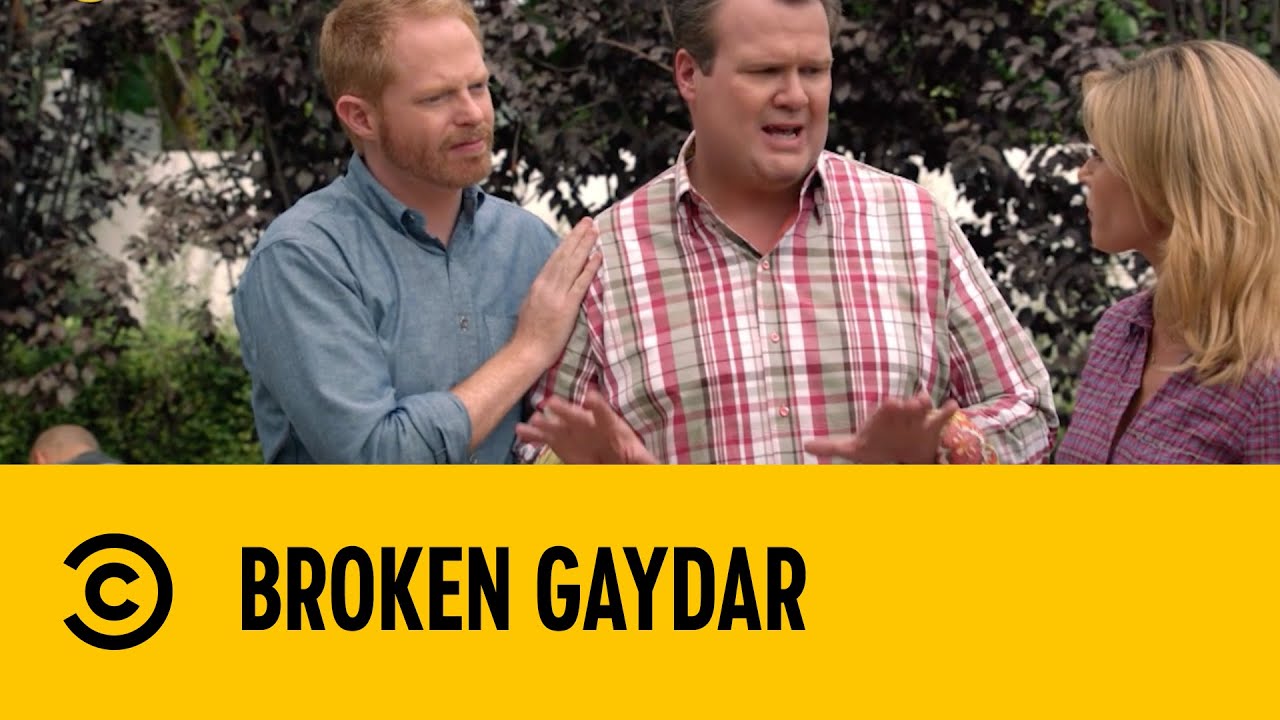 Broken Gaydar | Modern Family | Comedy Central Africa - YouTube