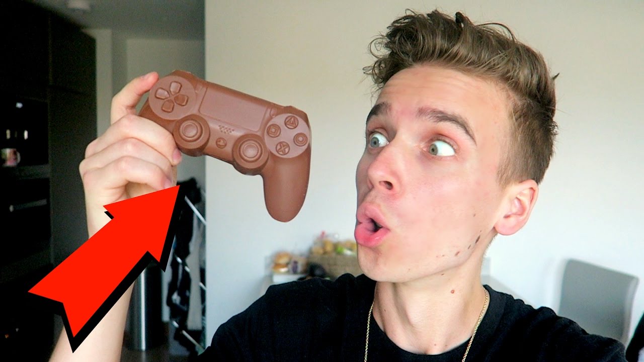 SOLID CHOCOLATE PS4 CONTROLLER! - YouTube