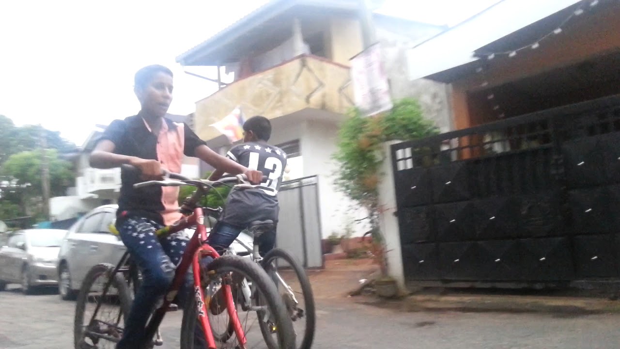 Giant bicycle stunt - YouTube