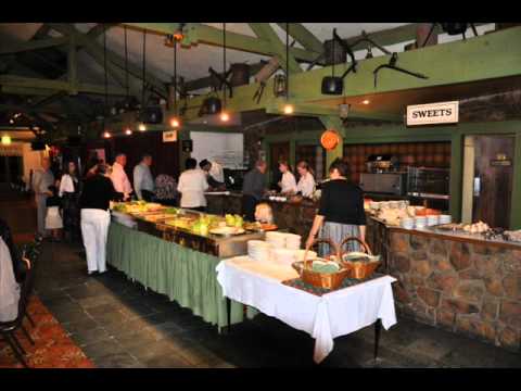 Alfred's Homestead allows Splitting the Bill for Food & Drink - YouTube