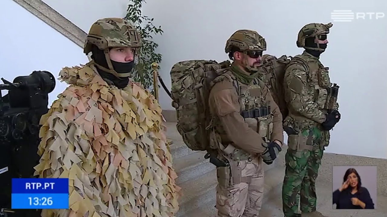 Exército apresenta novo equipamento individual do soldado - YouTube