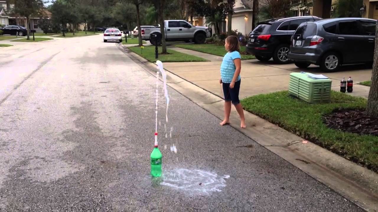 Mentos and soda geyser - YouTube
